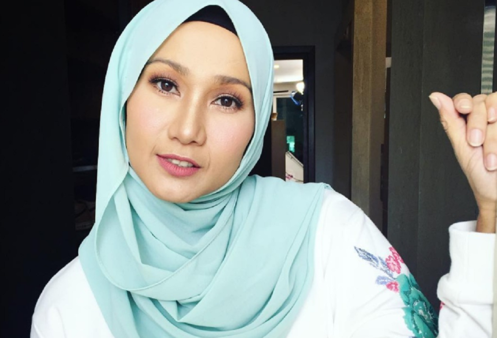 Amy Mastura – Artis Versatil Serba Boleh - Santai Sini
