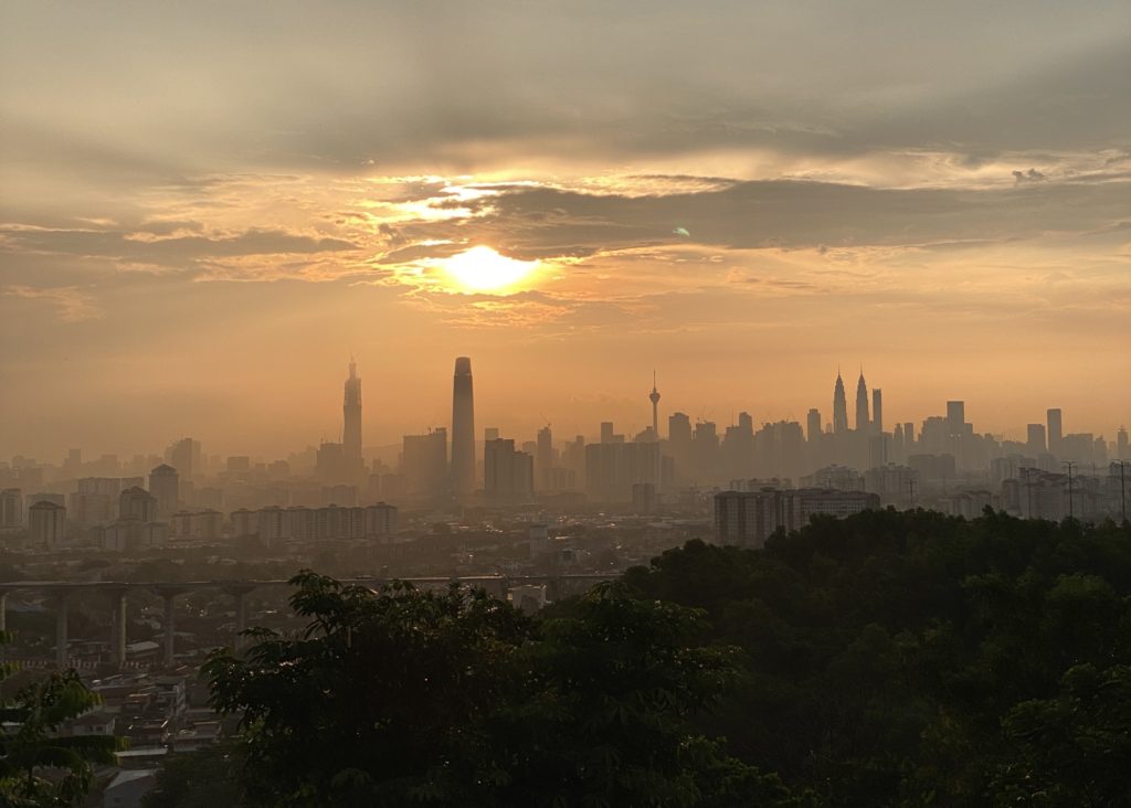 Free Spot Paling Lit Tengok View KL - Santai Sini