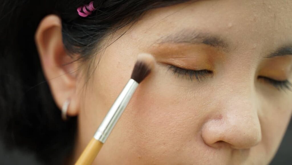 Flamingo Eyeshadow Palletes Cipta Mood Romantik Di Pagi Raya - Santai Sini